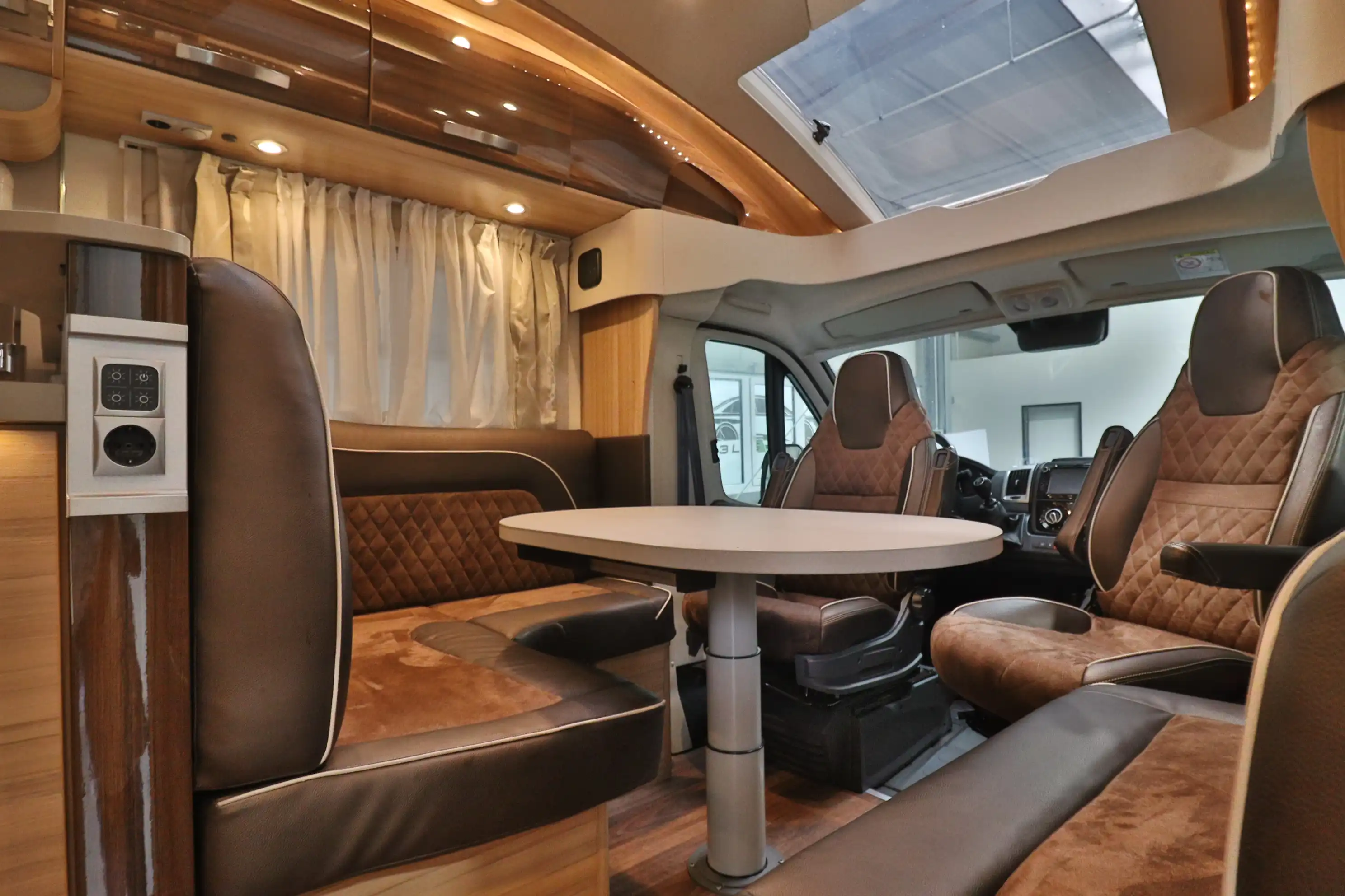 KNAUS Sun TI 650 MF Platinum Selection beim Wohnmobilpark in Bad Honnef kaufen